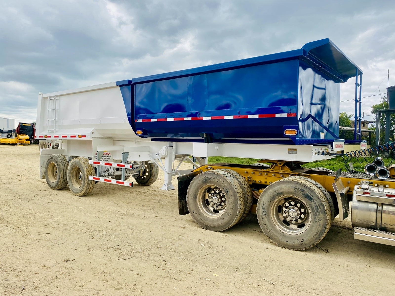 Semirremolque volco doble volteo 2 ejes | Hidroamerica